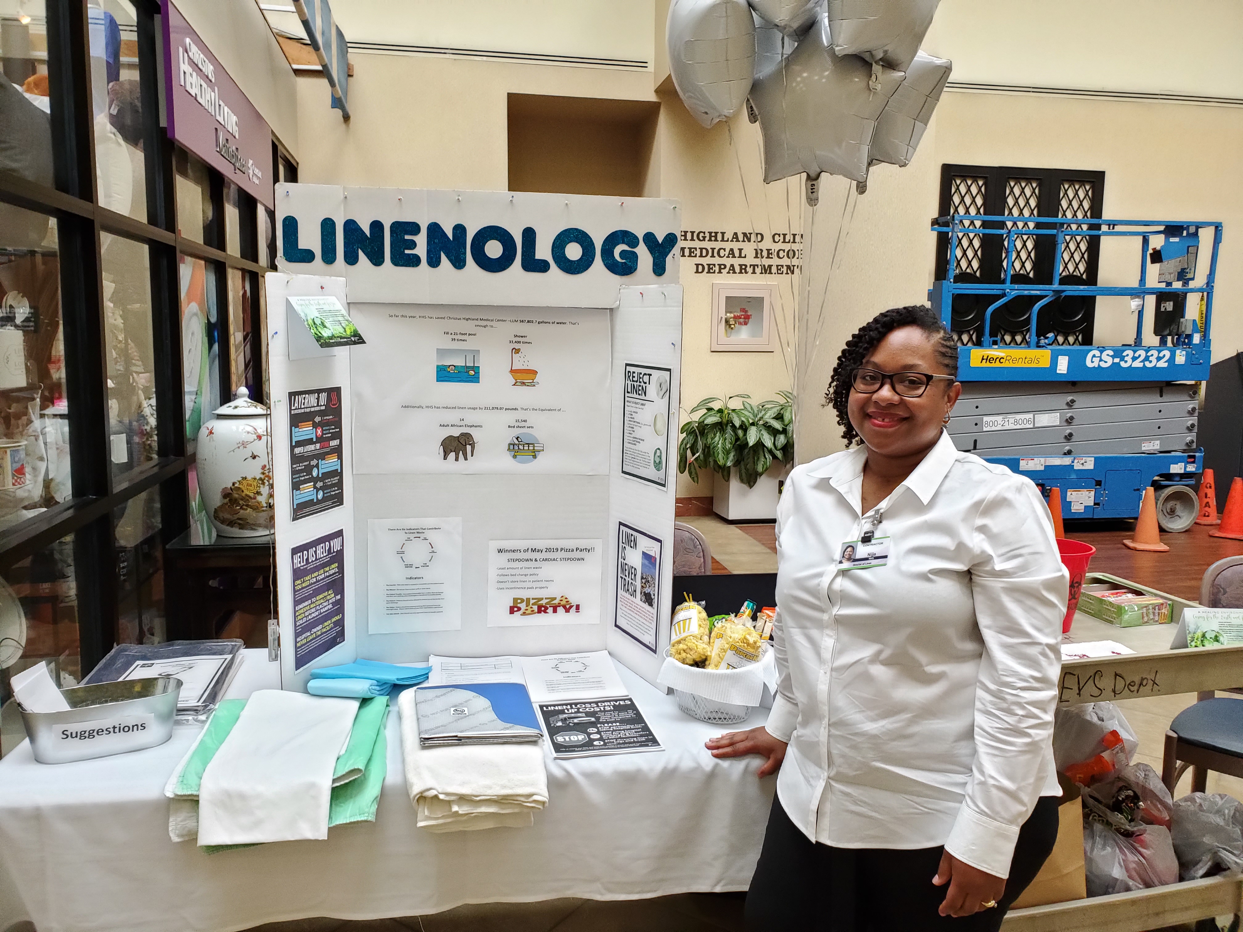 LUM Teams Celebrate Laundry and Linen Awareness Week